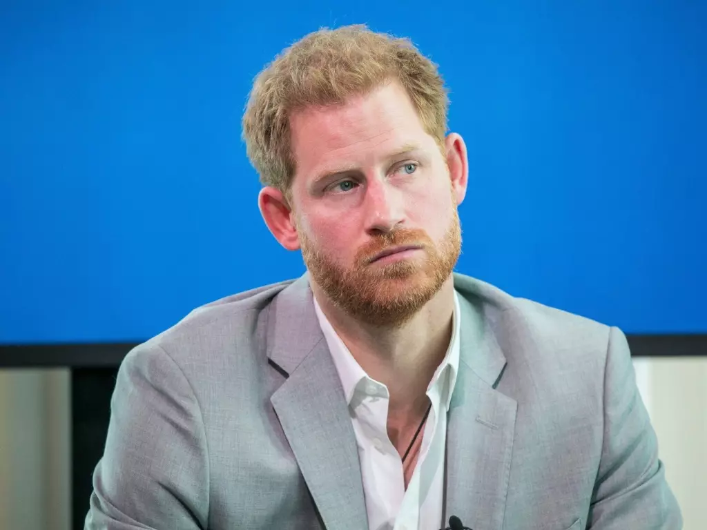 Den kongelige familie har angiveligt store bekymringer over at blive for venlig med prins Harry igen