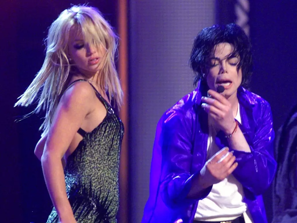 Umuhungu wa Michael Jackson Umuganwa Jackson Arimo Gusangira Ukuntu Se Yaba Yarafitanye isano na Britney Spears