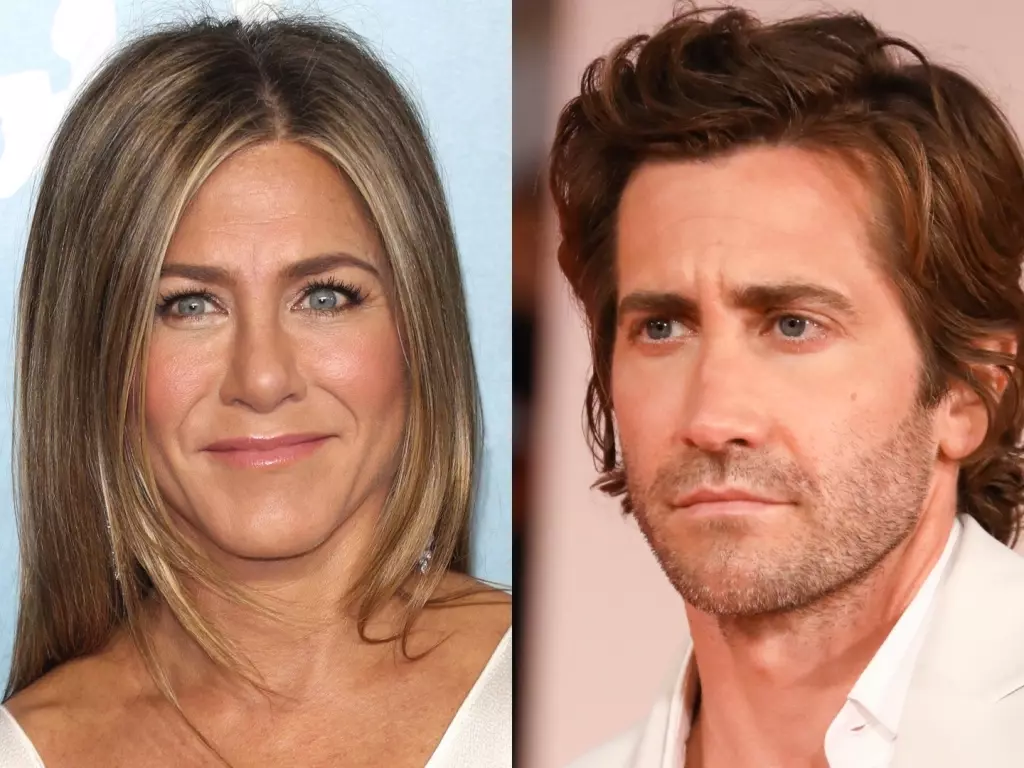 Jake Gyllenhaal Nco ntsoov Crush Jennifer Aniston's Genius 'Pillow Trick' Rau Kev Sib Deev Scenes Ua Ke