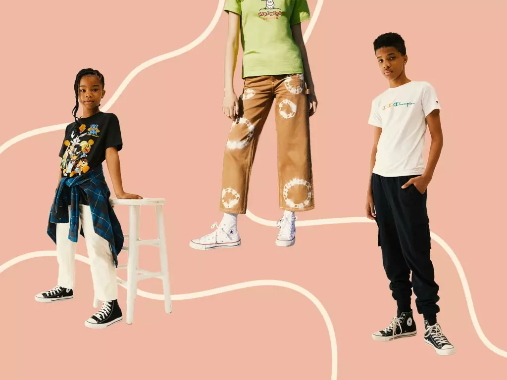 La nueva línea de ropa para niños de género neutro de PacSun es el guardarropa ideal para el regreso a la escuela de sus preadolescentes