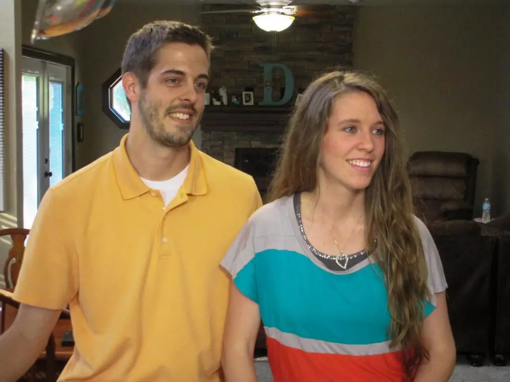 Jill Duggar ayaa shaaca ka qaaday inay ilmo ka soo dhacday iyadoo sidday ilmo saddexaad