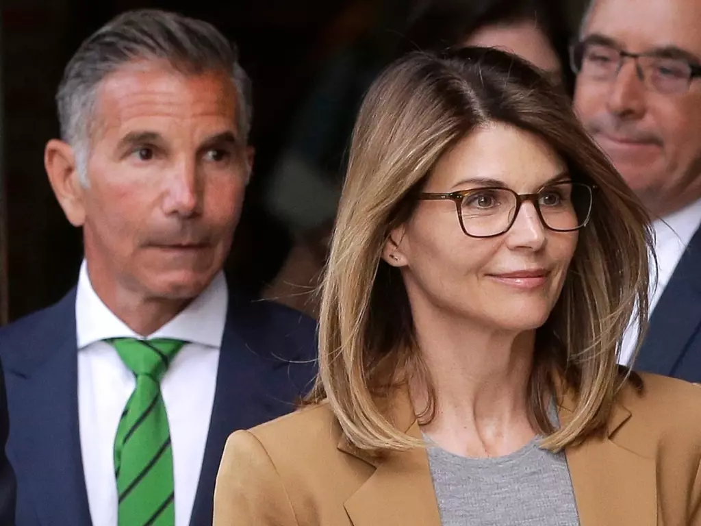 Lori Loughlin we Mossimo Giannulli türmeden soň nikalaryny kadaly ýagdaýa getirmek üçin göreşip bilerler