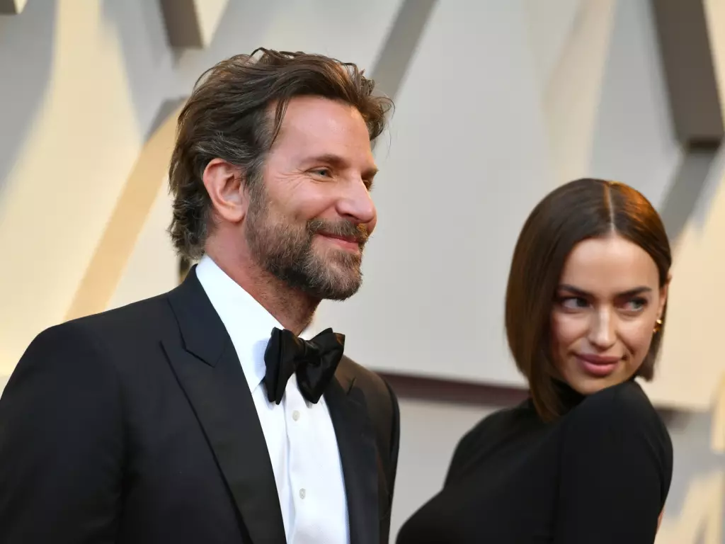 這些 Bradley Cooper 和 Ex Irina Shayk 的照片讓粉絲們相信他們不僅僅是朋友