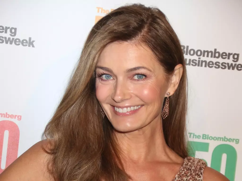 Paulina Porizkova er með kynþokkafyllsta strengjabikini líkamann á þessari mynd frá ferð sinni með „Someone Special“