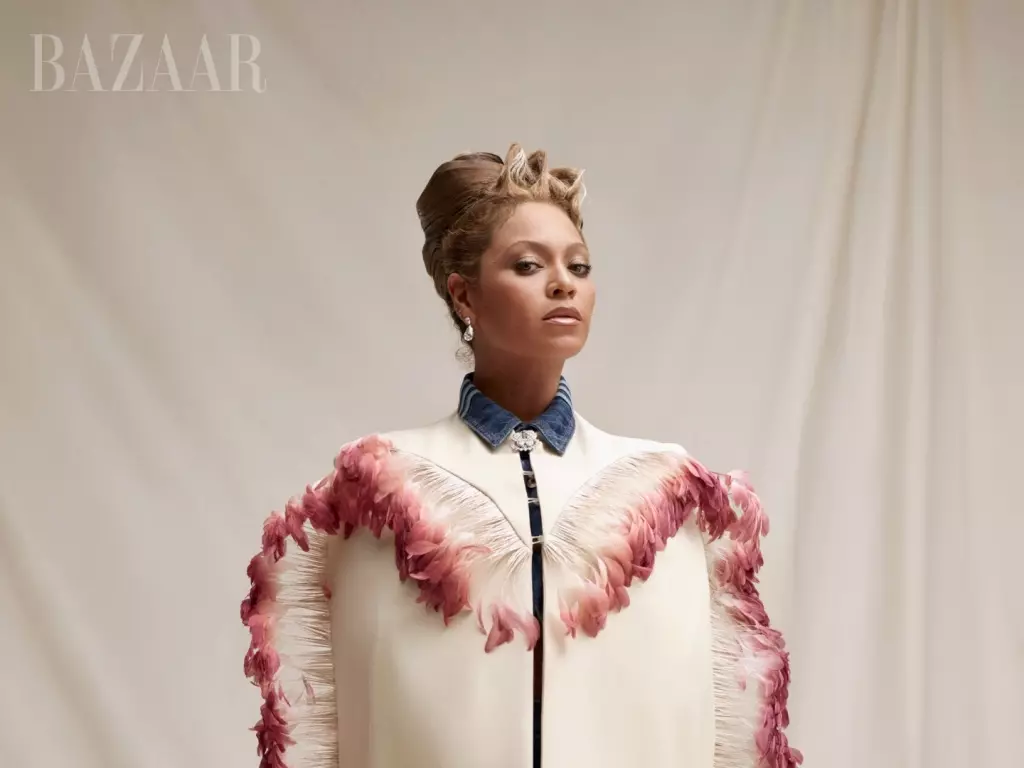 Dem Beyoncé säi glamouréisen neie Fotoshoot gëtt e rare Bléck op wéi hatt am Spotlight gekämpft huet