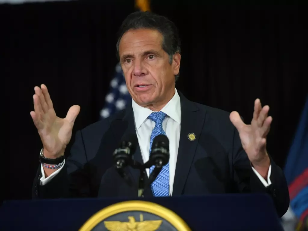 Andrew Cuomo သည် သူ၏လိင်ပိုင်းဆိုင်ရာ အကျင့်ပျက်မှုသမိုင်းအတွက် ဆိုးဆိုးရွားရွားခံစားရရန် သူ့သမီးများကို စဉ်းစားရန် လိုအပ်နေသေးသည်