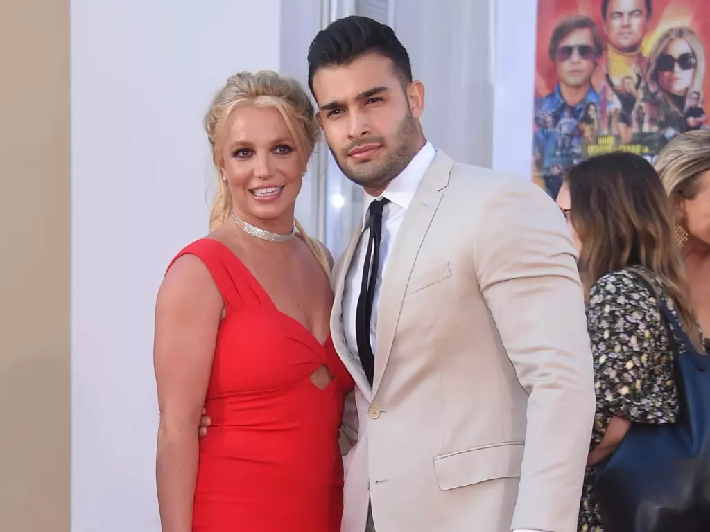 Britney Spears išjungė savo „Instagram“ praėjus 2 dienoms po to, kai ten paskelbė apie savo sužadėtuves