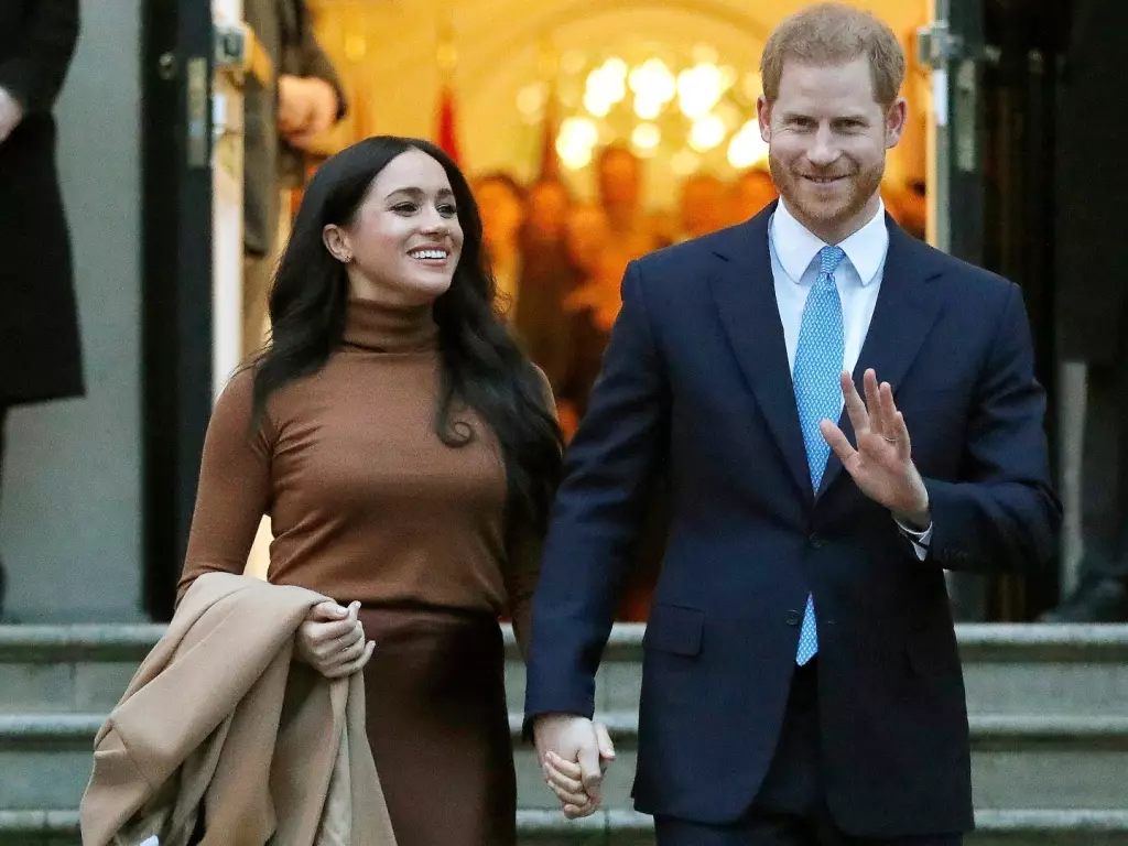 Khosana Harry le Meghan Markle ba bonahala ba na le memo e sa feleng Kopanong ea Lelapa la borena Lehlabuleng lena.