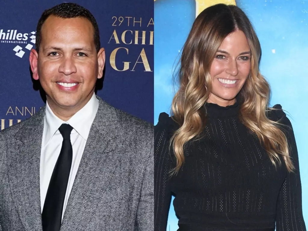 Alex Rodriguez Kacarita wis SMS karo Wanita Anyar ing Mripat Umum