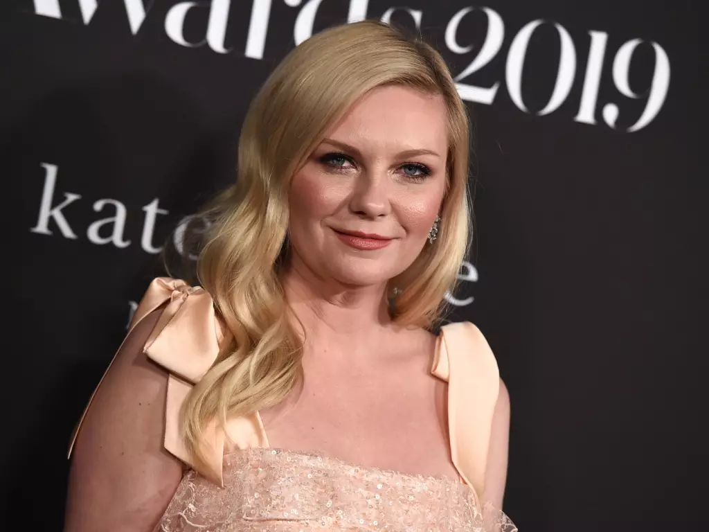 Kirsten Dunst na-ekpughe ihe ịma aka ọzụzụ ụra ya na nwa James