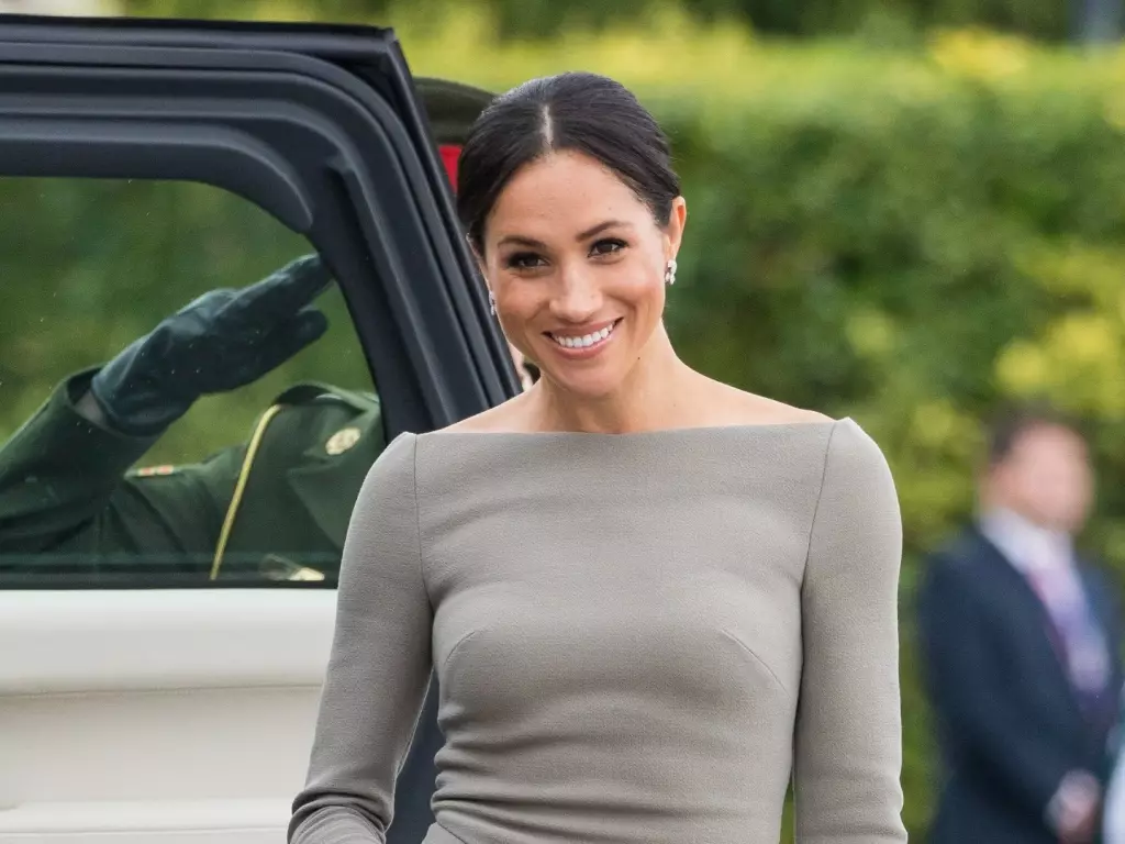 Qoyskan Boqortooyada ayaa mamnuucaya shaqaaleysiinta dadka laga tirada badan yahay Hubaal waxay u muuqdaan inay taageerayaan cabashooyinka Meghan Markle ee ku saabsan daaweynteeda