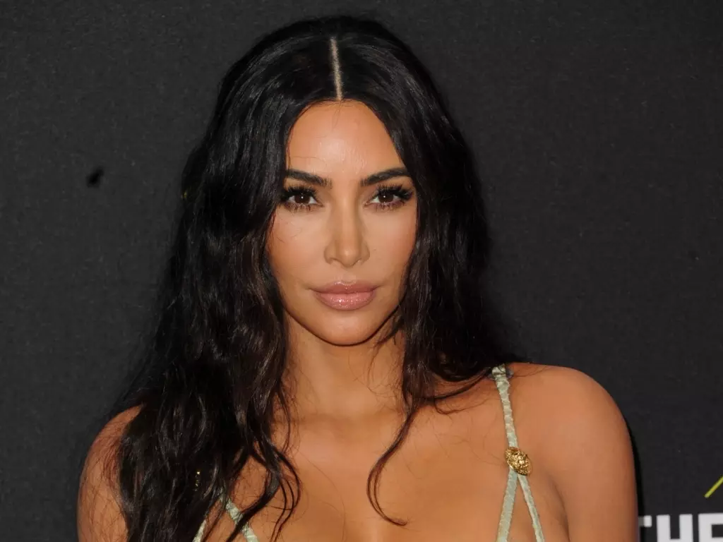 Kim Kardashian, Kuzey'in "Kendi Tarzını İsteyen" "Tam Gotik Kız" Olduğunu Söylüyor