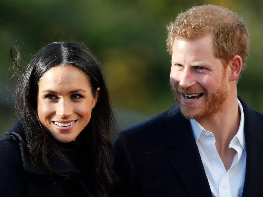 La unua reĝa duobla rendevuo de Meghan Markle kaj Princo Harry ne estis kun William kaj Kate