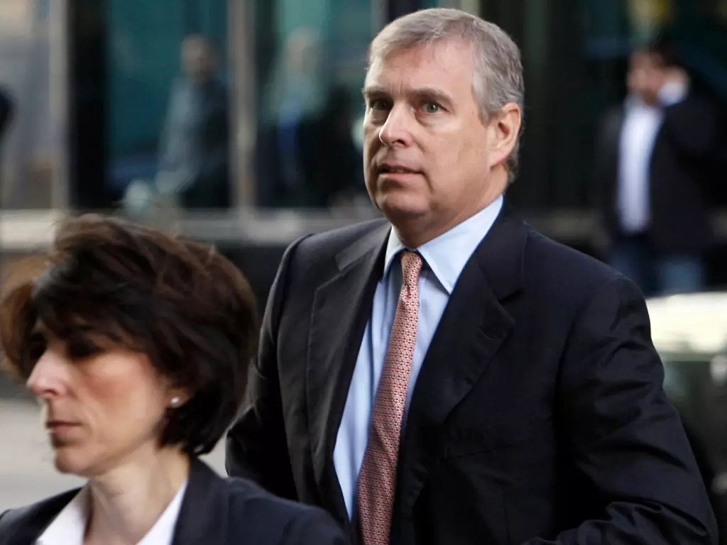 Vuto Lamalamulo la Prince Andrew Litha Kukula Pamene Scotland Yard Imapita Kuthandizira FBI