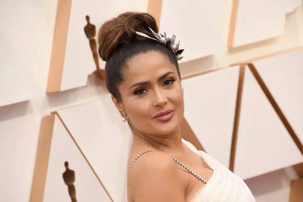 Salma Hayek שערד די מערסט סעקסיעסט קימאַט נאַקעט #TBT פאָטאָ