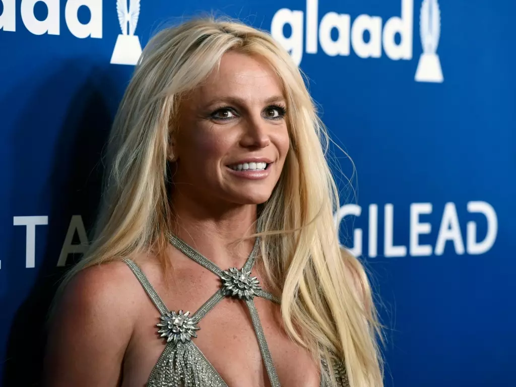 Bapa Britney Spears Bercadang Berundur Sebagai Konservatornya, Tetapi Ia Mungkin Mengambil Masa