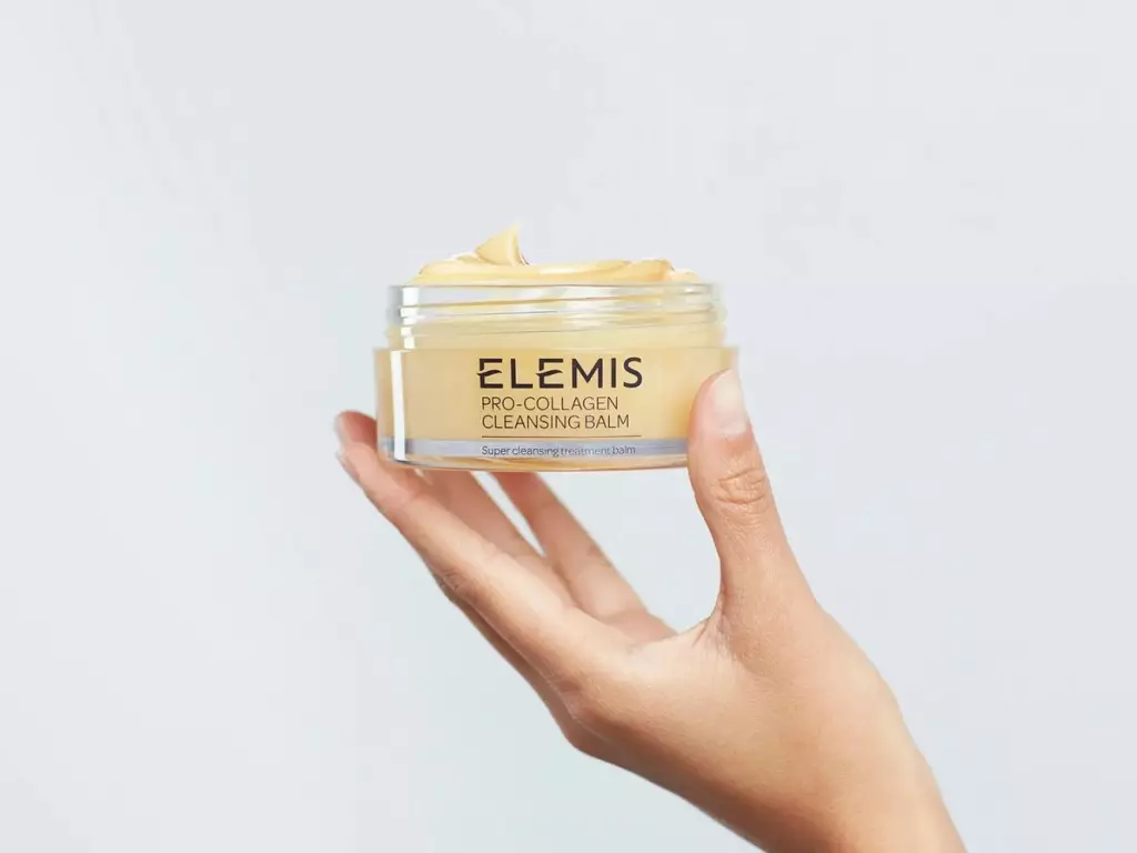 فروش جمعه سیاه Dermstore آغاز شده است و می توانید در مارک های درجه یک مانند Peter Thomas Roth و ELEMIS صرفه جویی کنید