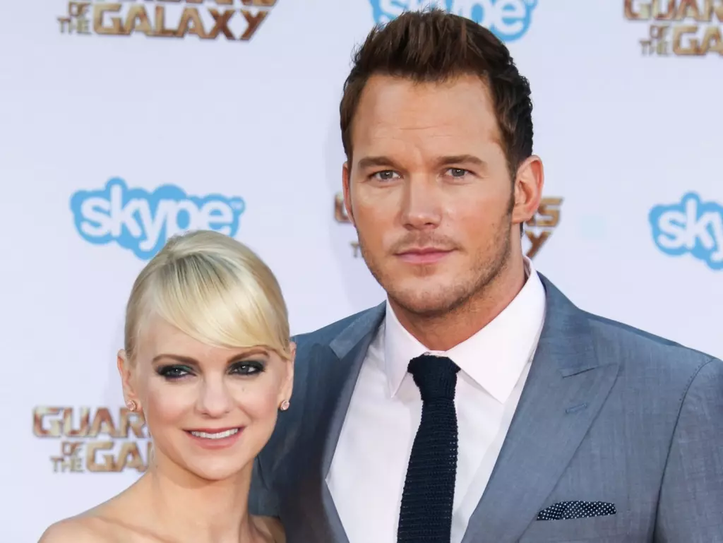 Anna Faris, Chris Pratt ilə evlənməkdən kənar təzyiqlərə görə keçdiyini söylədi