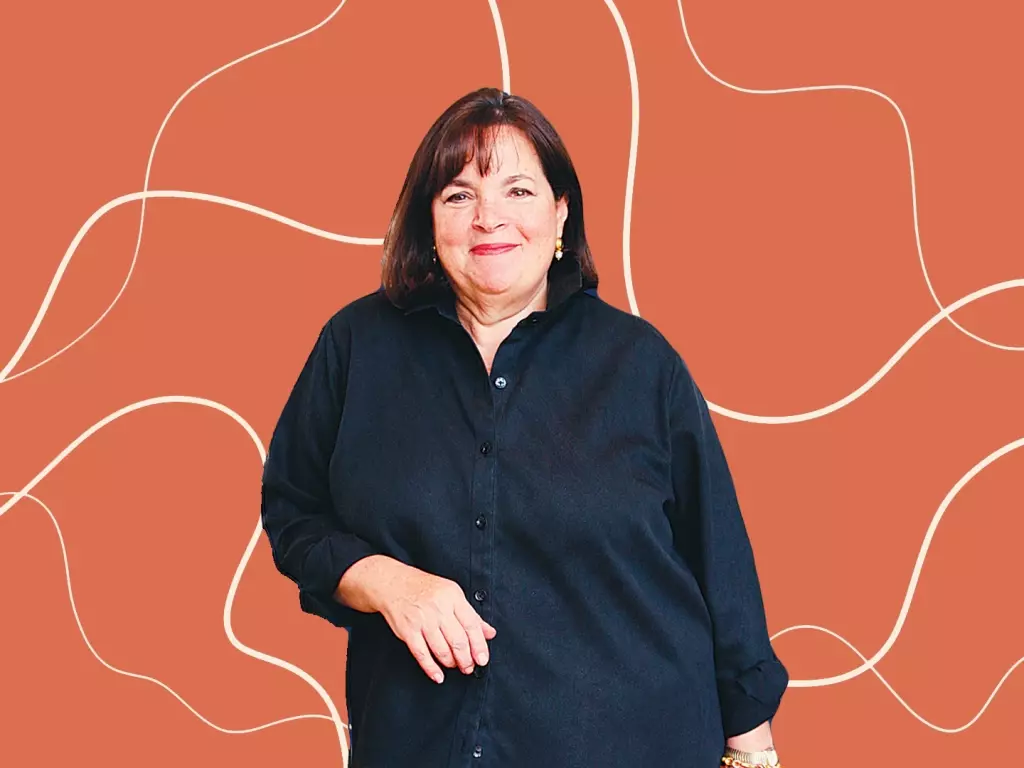 Pîrê Jibîr Bikin - Vê Salê Em Kêkê Swirl Pumpkin ya Ina Garten çêdikin