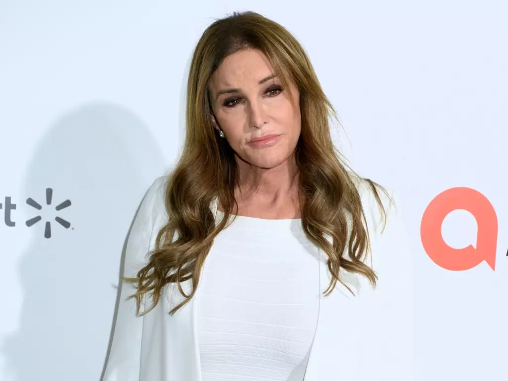 Caitlyn Jenner Anoti Dambudziko Rechokwadi NeCalifornia Riri Kuratidzwa Kune Vazhinji Vasina Pekugara