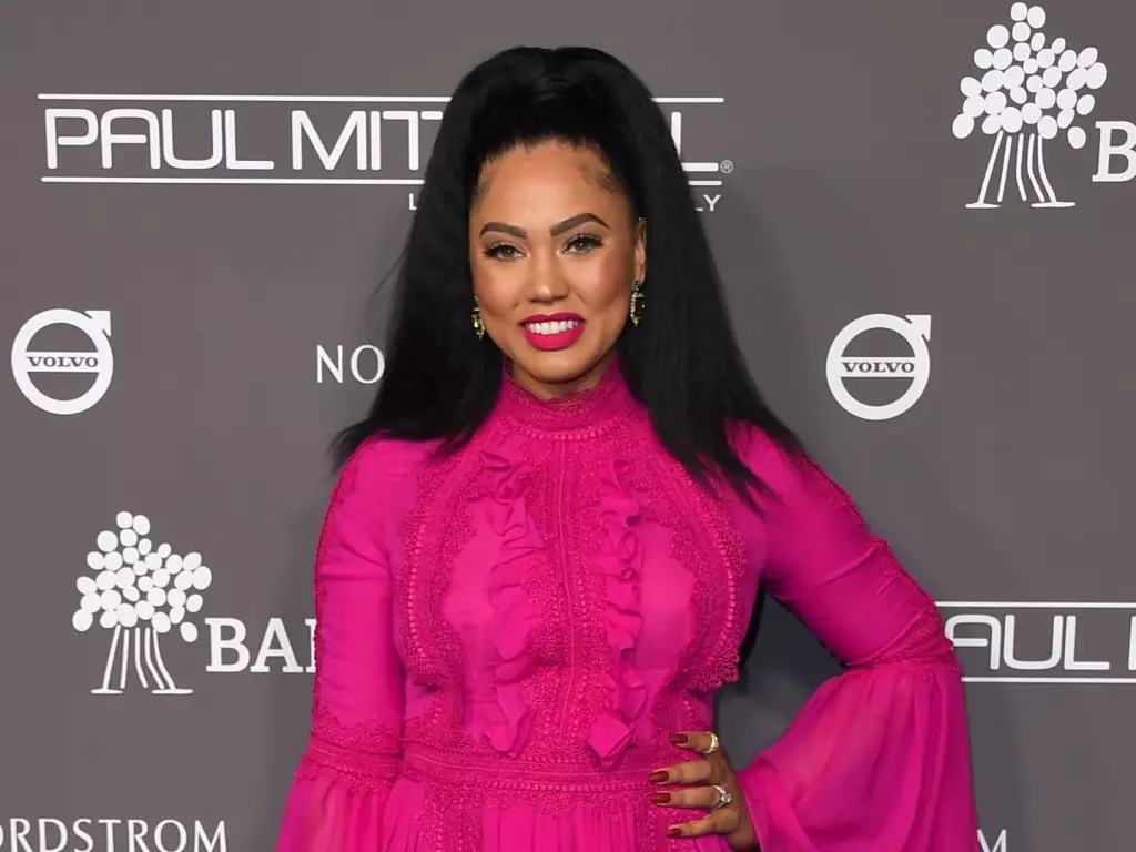 Léiríonn na Grianghraif Iarrthacha is Déanaí de chuid Ayesha Curry le Son Canon Cé Mhéad D'fhás a Duine is Óige