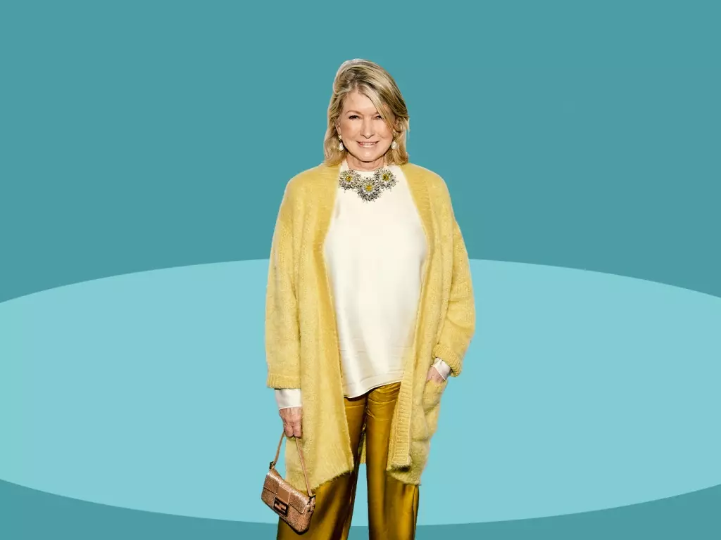 Martha Stewart Waxay Siisay Kukiyada Madow & Cadaanka ah Rosy, Canab Maroojin