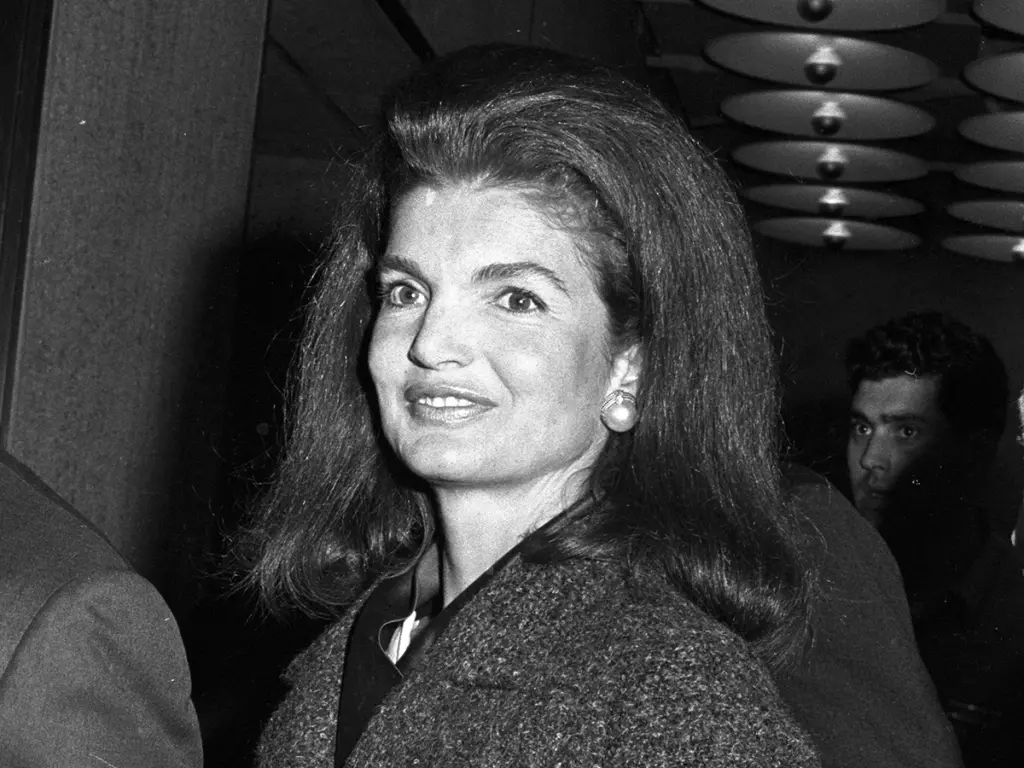 O le seevae e sili ona fiafia i ai Jackie Kennedy Fa'atoa maua se fa'alelei fa'alelei mo le pau ma e mafai ona e fa'atau i Nordstrom.