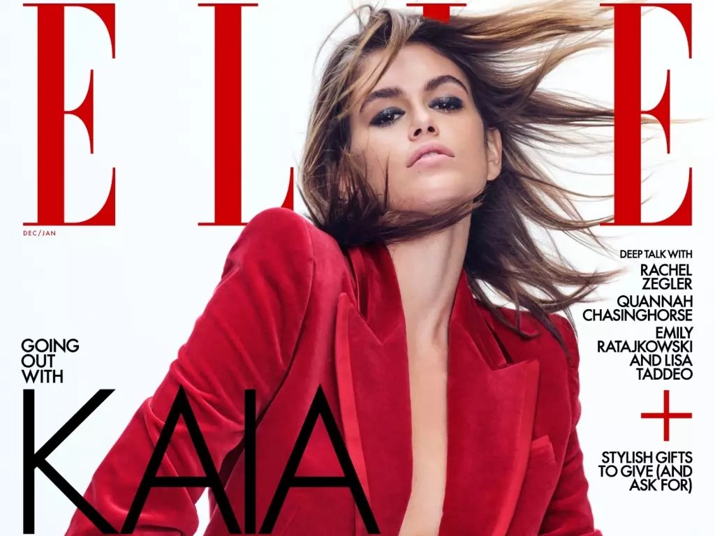 O ata fou a le ELLE a Kaia Gerber o loʻo iai ni nai ata e mafai ona avea ai o ia ma tina masaga a Cindy Crawford.