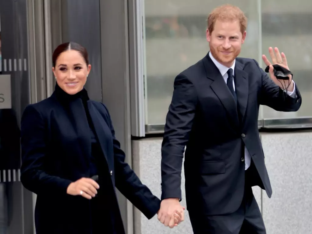 Meghan Markle ak Prince Harry te sanble tèlman chik nan aparans matche yo nan premye pwomnad yo nan vil Nouyòk