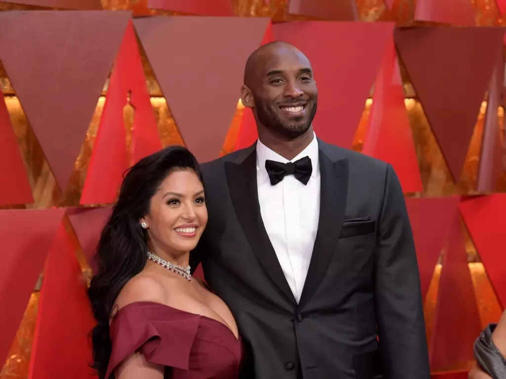 Vanessa Bryant het op die hartverskeurendste manier geleer van manlief Kobe en dogter Gianna se dood