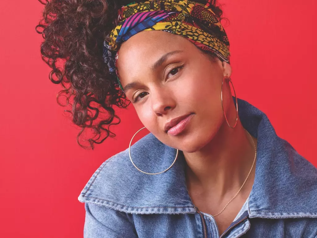 Alicia Keys هن شاندار موم بتي کي پسند ڪري ٿي ۽ توهان ان کي Amazon تي وڪرو ڪري سگهو ٿا