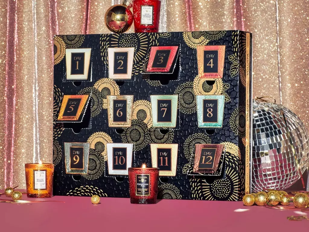 Quruxda & Shumaca Junkies-ku way ku reyreeyaan: Sephora's Advent Calendars ayaa halkan jooga, laakiin wakhti dheer maaha!