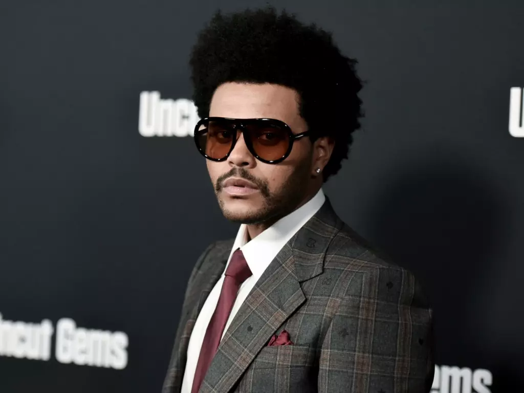 Bel Air Estate ya The Weeknd ya $70 Milioni Inatuletea Wivu Mkubwa wa Mapumziko — Tazama Picha!