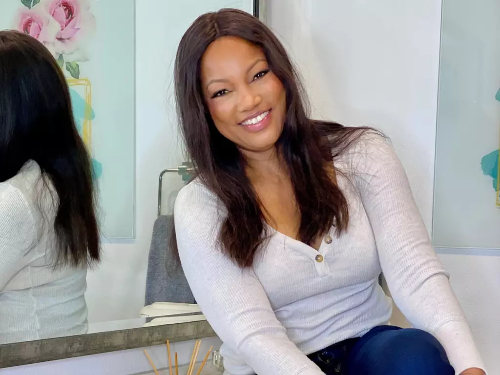 Garcelle Beauvais Ali ndi Genius Hack Posunga Maluwa Amoyo Motalika