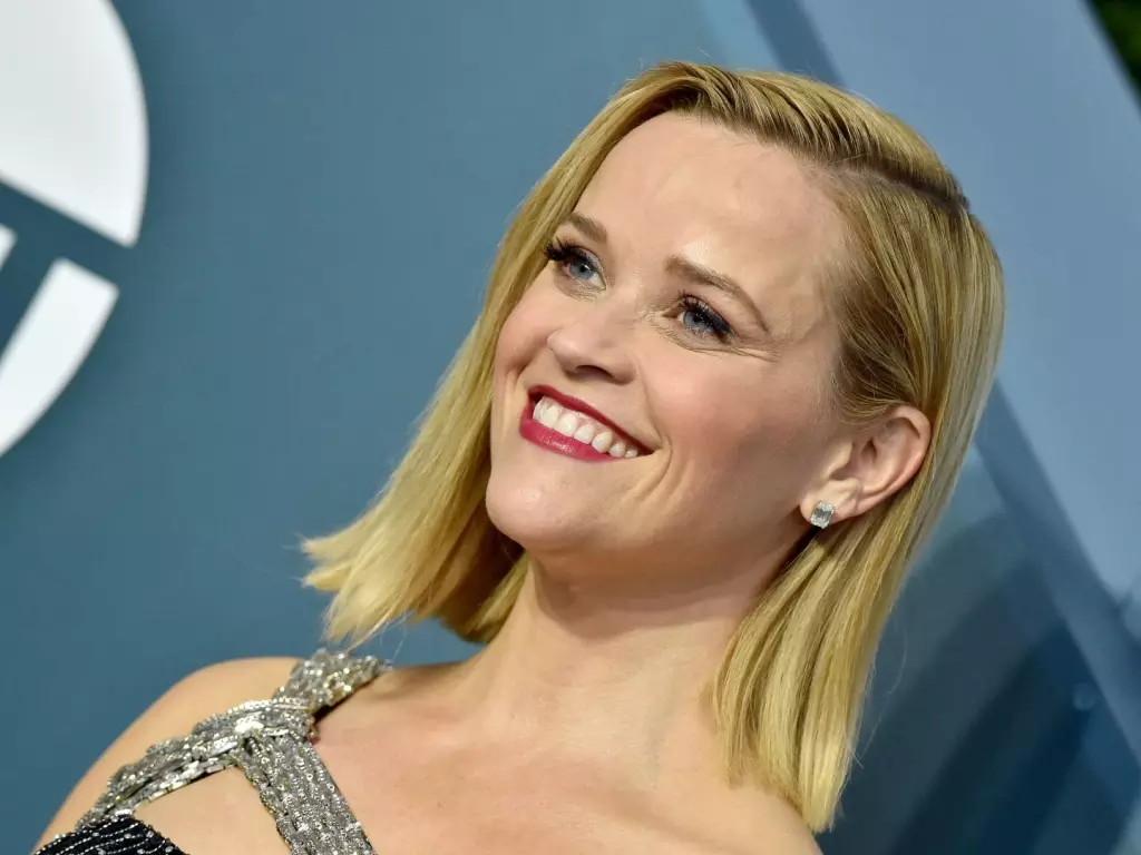 Reese Witherspoon ji vê marqeya bedewiya dij-pîrbûnê hez dike û hûn dikarin ji bo demek tixûbdar 30% ji her tiştî bistînin