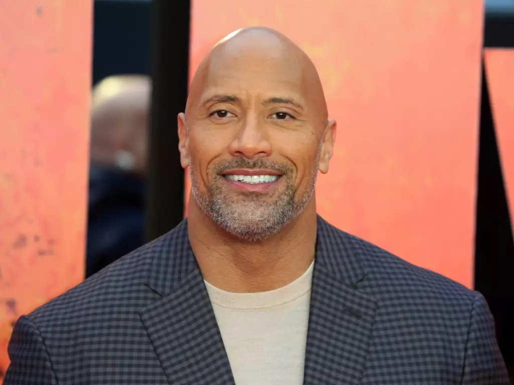 The Rock dá a filha Tiana 'a melhor mani da cidade' em nova foto doce