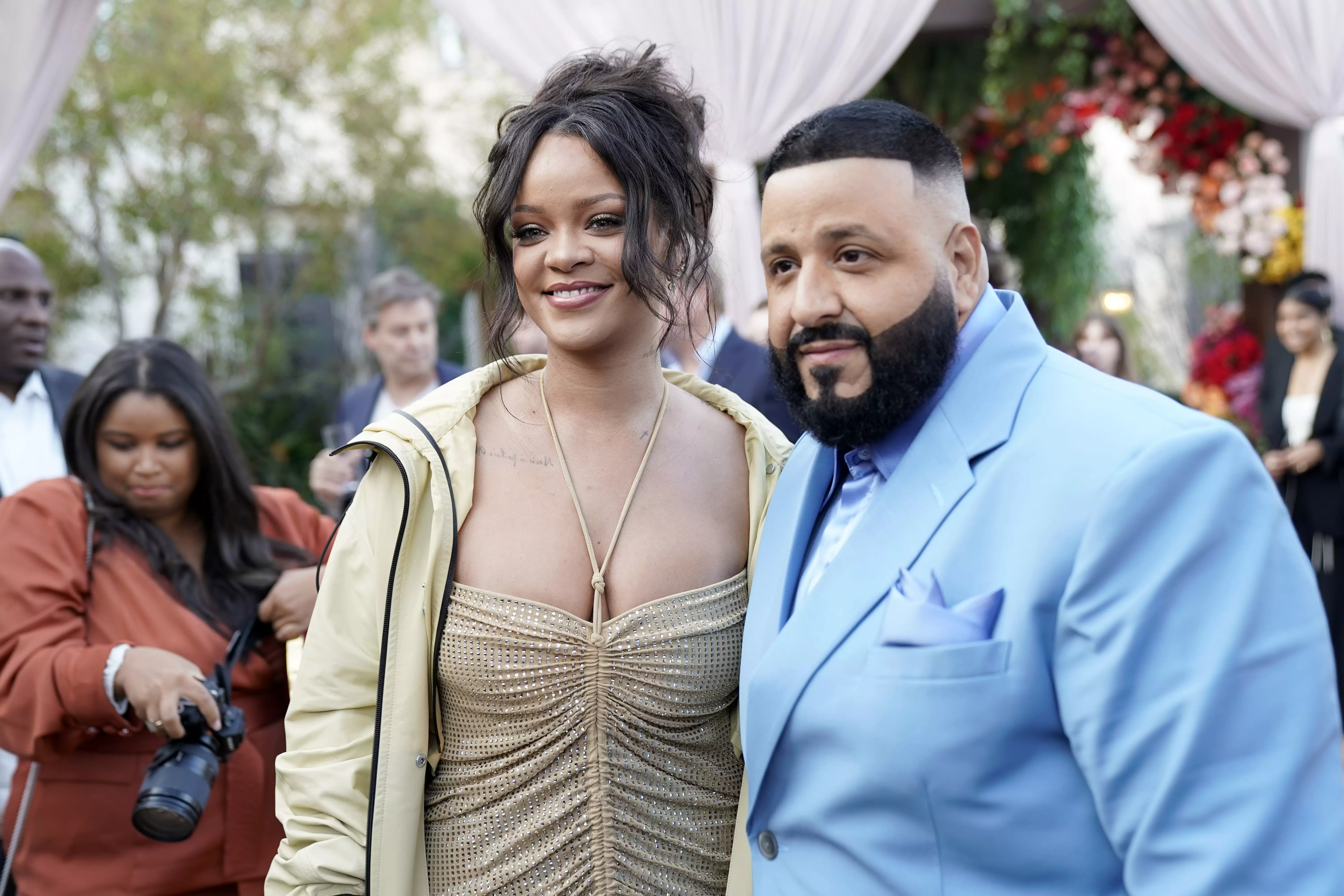 LOS ANJELES, KALIFORNIYA - 25-YANVAR: (L-R) Rihanna va DJ Xoled 2020-yil 25-yanvarda Los-Anjeles, Kaliforniyada Roc Nation THE BRUNCH 2020-da ishtirok etishadi. (Roc Nation uchun Erik Voake/Getty Images surati)