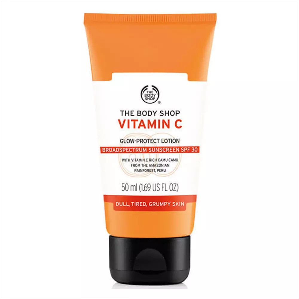 Najbolje kreme za sunčanje za suhu kožu: The Body Shop Vitamin C losion za zaštitu od sjaja SPF 30 | Ljetna njega kože 2017