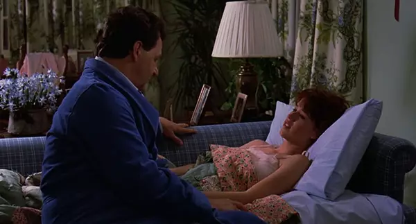 De Paul Dooley huet den Jim Baker a Sixteen Candles gespillt