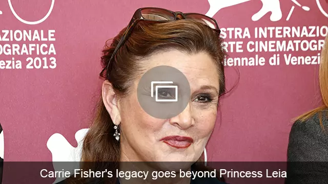 ការបញ្ចាំងស្លាយ Carrie Fisher