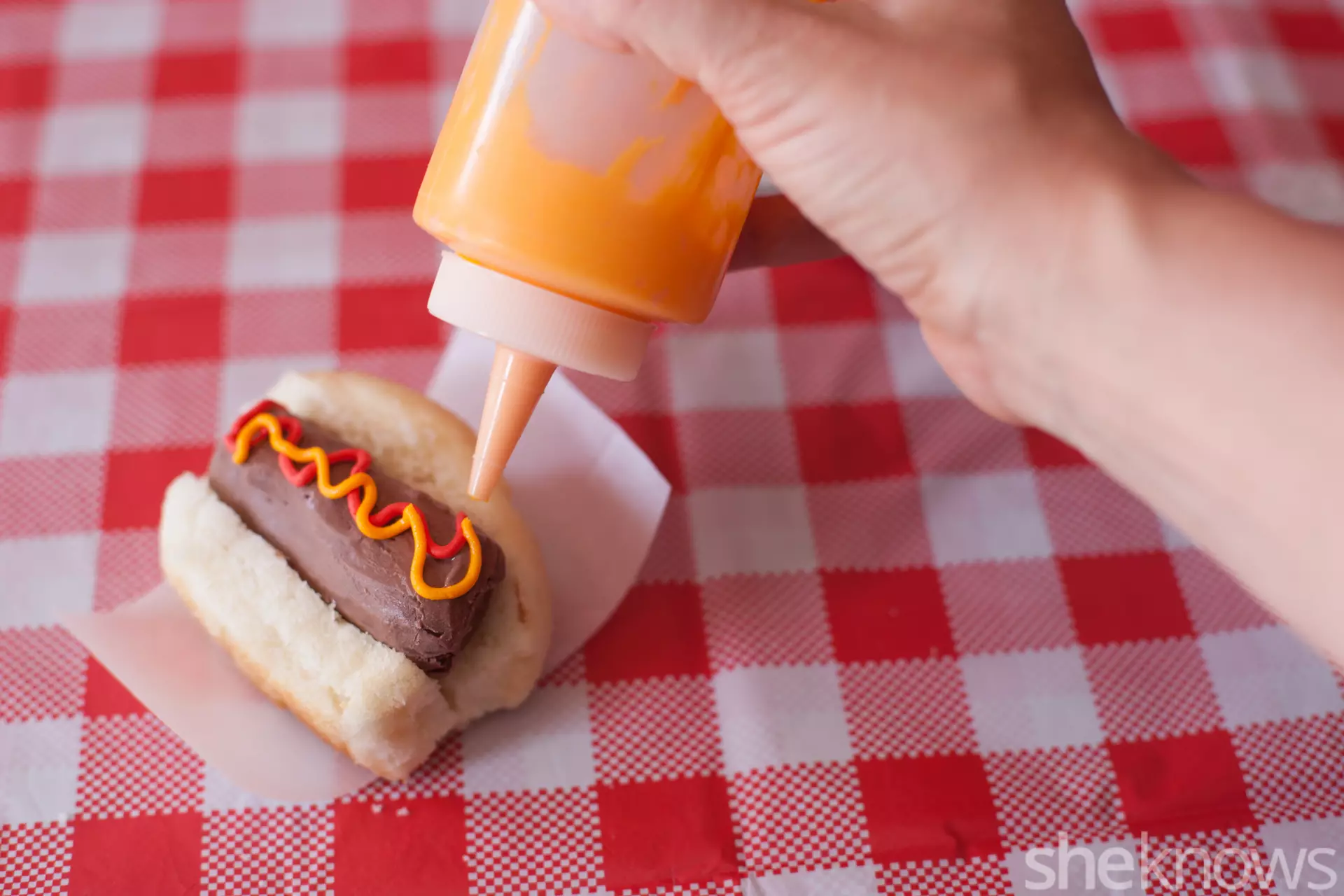 comment faire des hot-dogs à la crème glacée au gâteau