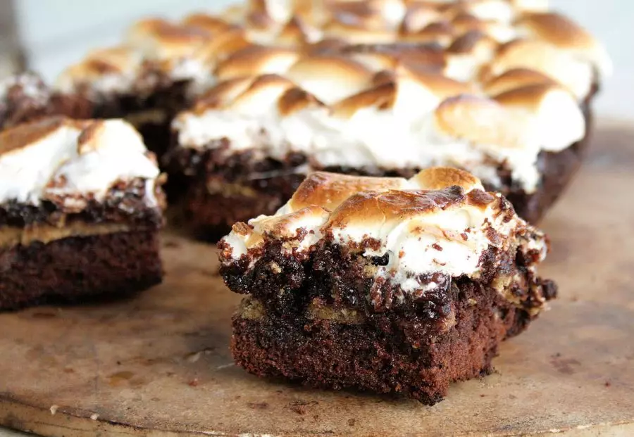 स्लो कुकर s'mores brownies