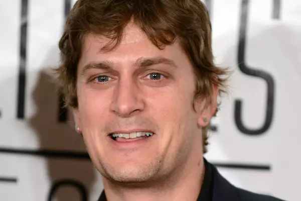 Rob Thomas