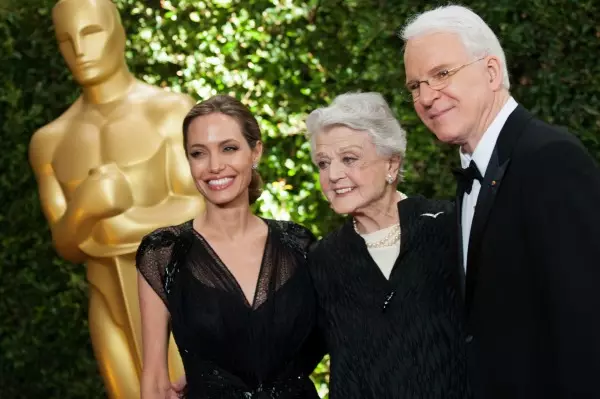 Angelina Jolie, Angela Lansbury y Steve Martin