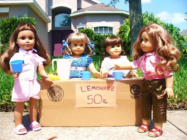 stand de limonade de poupée