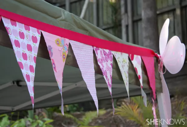 DIY butterfly bunting