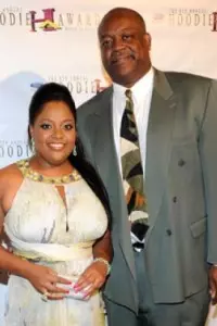 Sherri Shepherd dengan tunang Lamar Sally