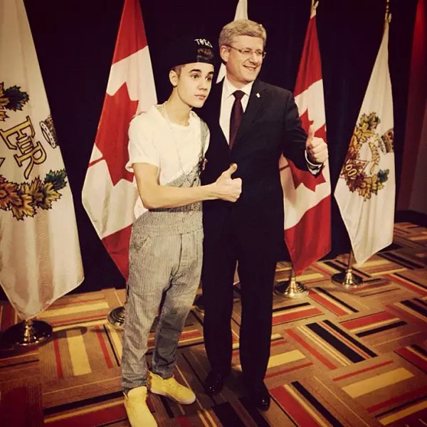 Justin Bieber ja Stephen Harper