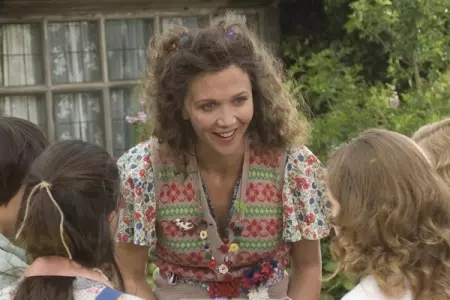 Maggie Gyllenhaal ດາວໃນ Nanny McPhee Returns