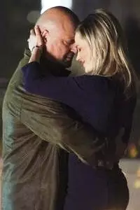 Michael Chiklis ati Julie Benz